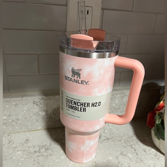 Stanley | Other | Stanley Quencher H2 Tumbler 40z | Poshmark